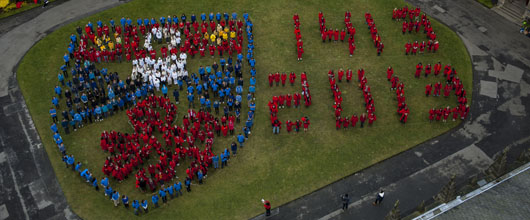 Students bring University crest to life | University of St Andrews news